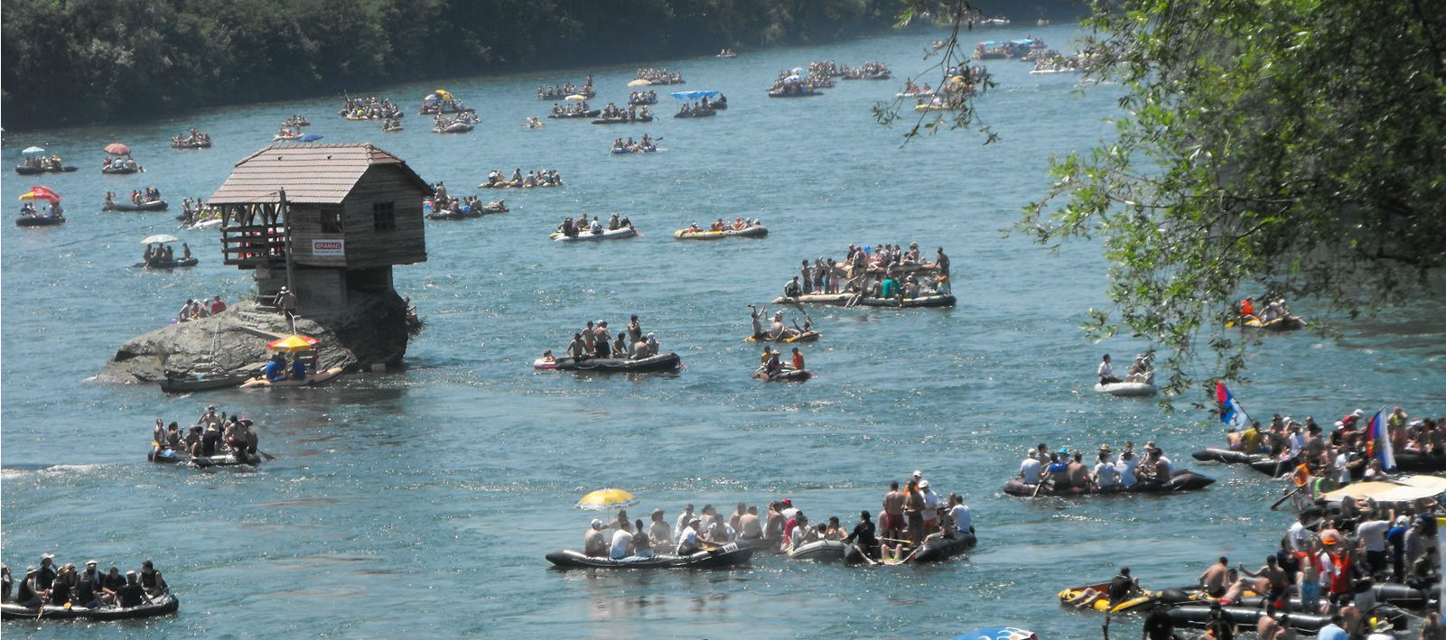 Rafting down wild rivers - Serbia.com